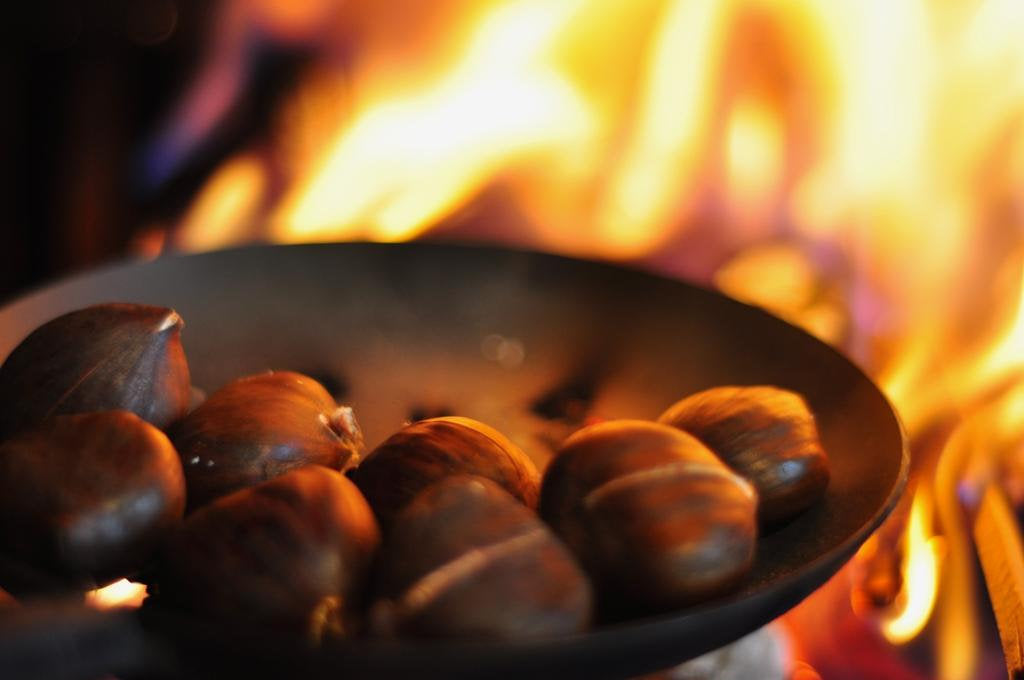 Chestnuts Roasting on an Open Fire: What Does it Smell Like?