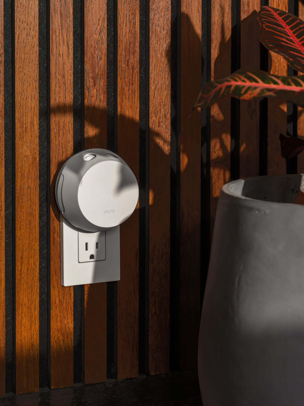 Smart Home Fragrance Air Diffuser by Pura